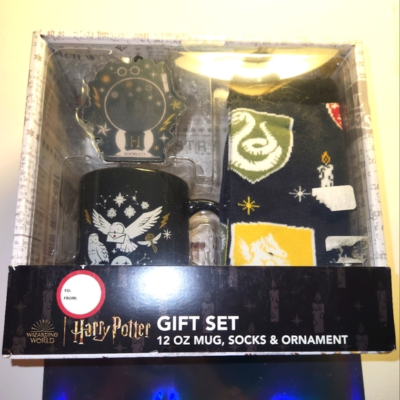 Warner Bros. | Accessories | New Harry Potter Gift Set Includes 2oz Mug ...